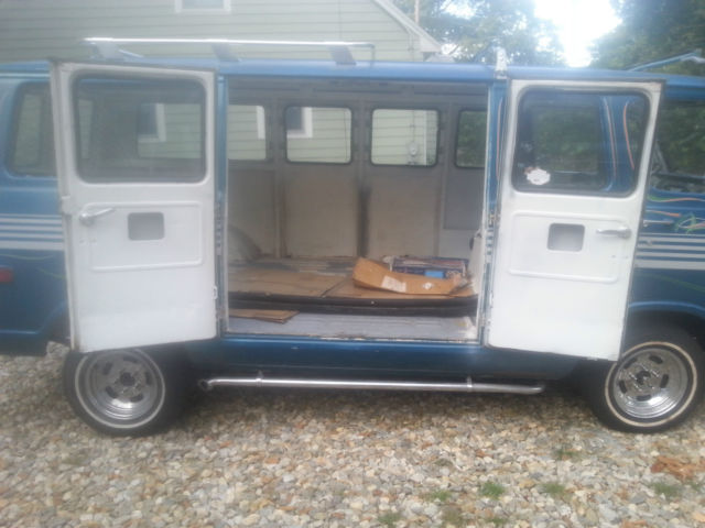 1969 GMC - CHEVY Window Van - Classic GMC G-10 Sportvan 1969 for sale