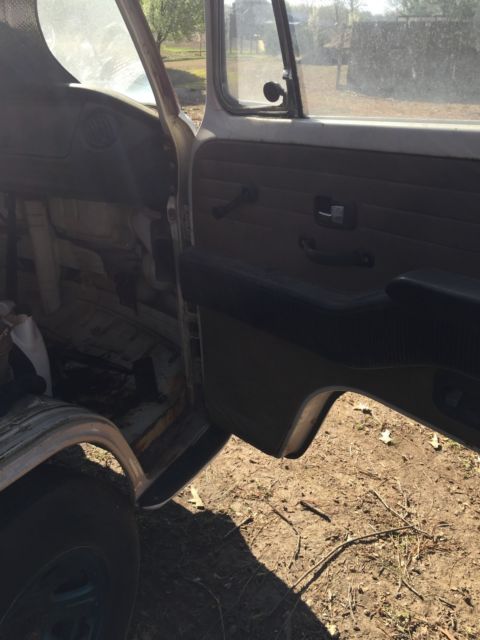 1972 VW BUS ENGINE RUNS - Classic Volkswagen Bus/Vanagon 1972 for sale