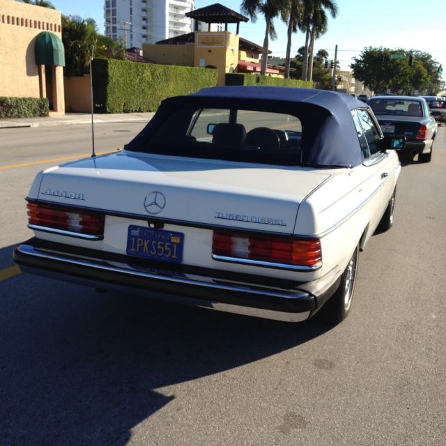 1982 300CD CABRIOLET - Classic Mercedes-Benz 300-Series 1982 for sale