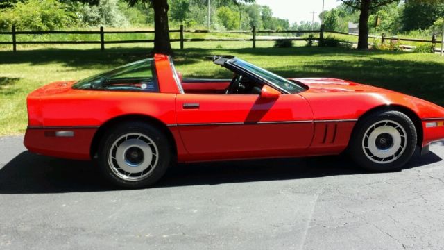 1985 red Corvette 78,000 - Classic Chevrolet Corvette 1985 for sale