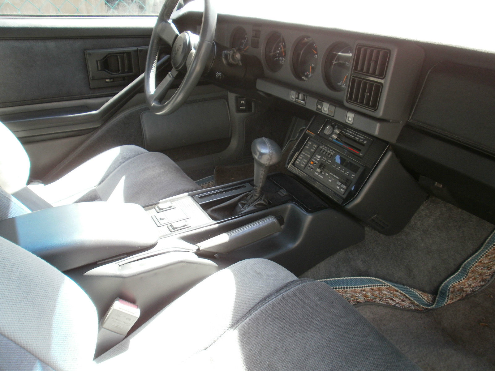 1985 trans am low milage. - Classic Pontiac Trans Am 1985 for sale