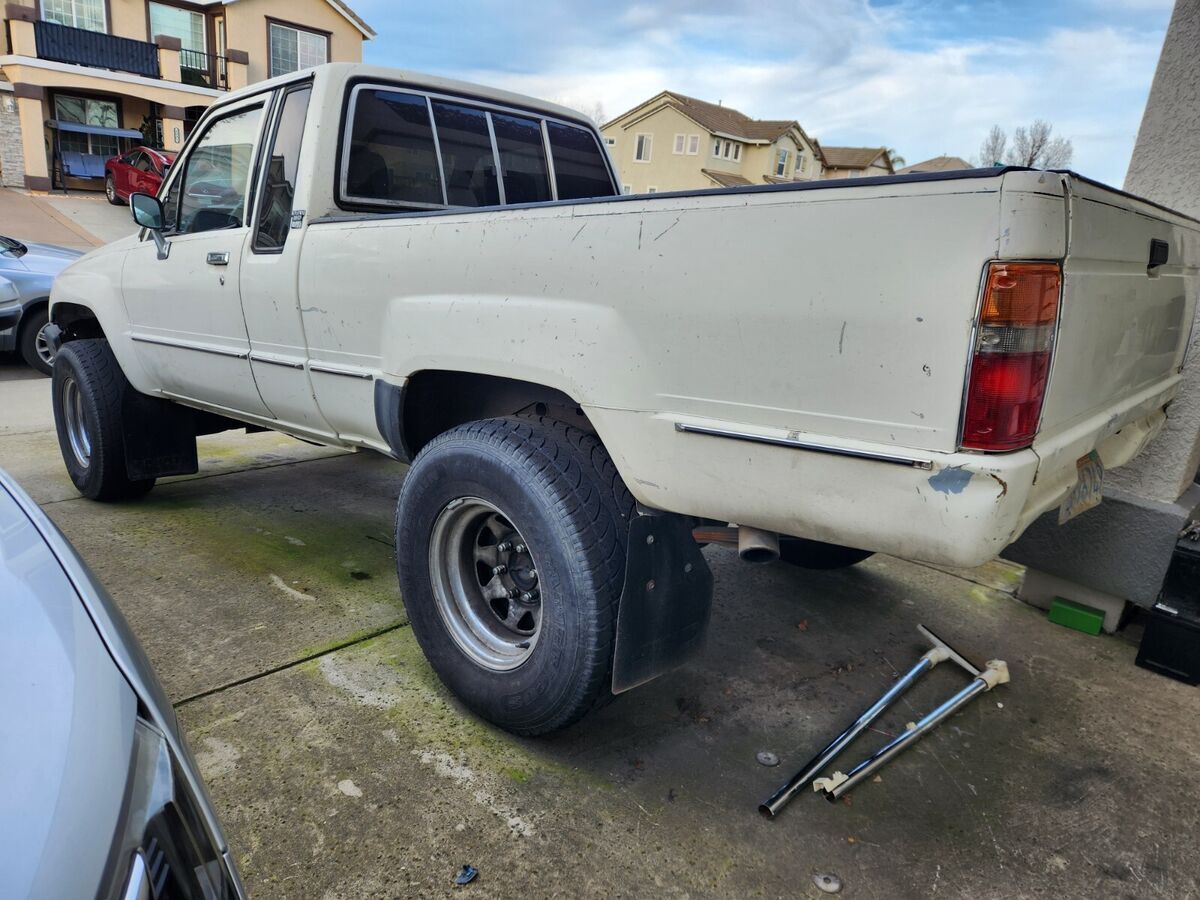 1986 toyota pickup 4x4 extended cab Sr5 - Classic Toyota 1/2 Ton Pickup 1986 for sale