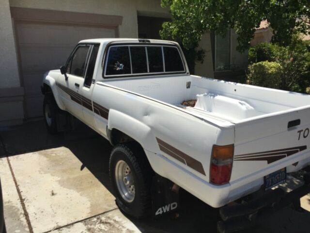 1986 Toyota SR5 pickup 4wdr - Classic Toyota 86 1986 for sale