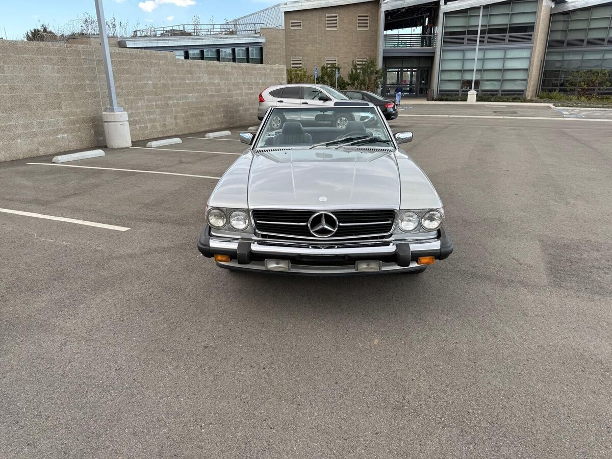 1988 Mercedes Benz 560 SL Convertible in Silver and Blue - Classic Mercedes-Benz SL-Class 1988 ...