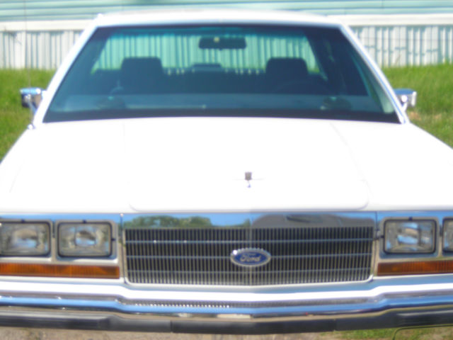 1989 FORD CROWN VIC - Classic Ford Crown Victoria 19890000 for sale