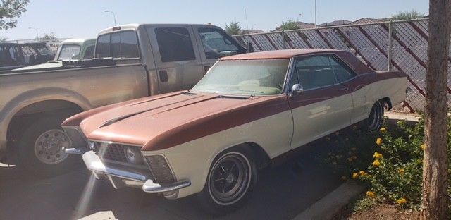 2 Door Coupe Classic Two tone - Classic BUICK RIVIERA 1964 for sale