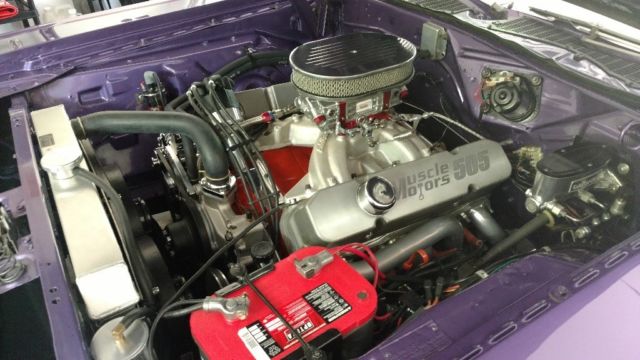 505 cu. in. / 4 Speed - Classic Dodge Challenger 1972 for sale