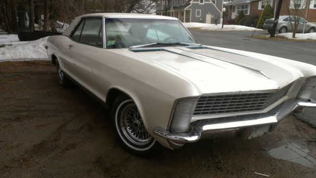 65 Riviera, white on white, - Classic Buick Riviera 1965 for sale