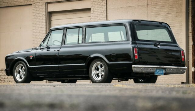 67 CHEVY SUBURBAN - Classic Chevrolet C-10 1967 for sale