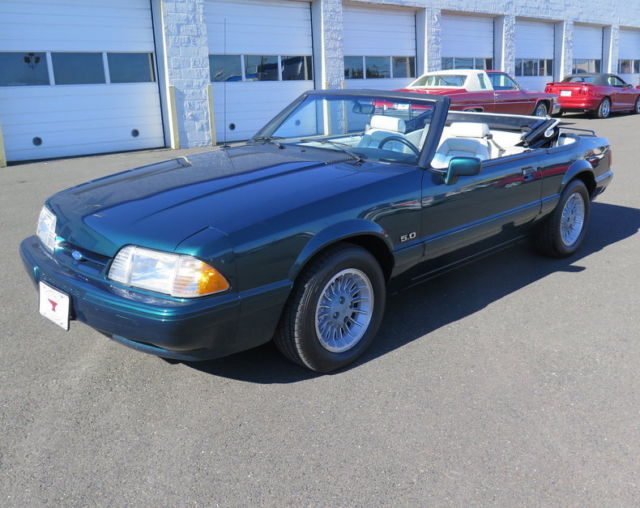 7 up limited edition convertible LX low miles - Classic Ford Mustang ...