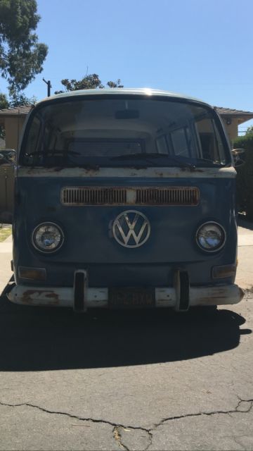 71 Volkswagen Bus - Classic Volkswagen Bus/Vanagon 1971 for sale