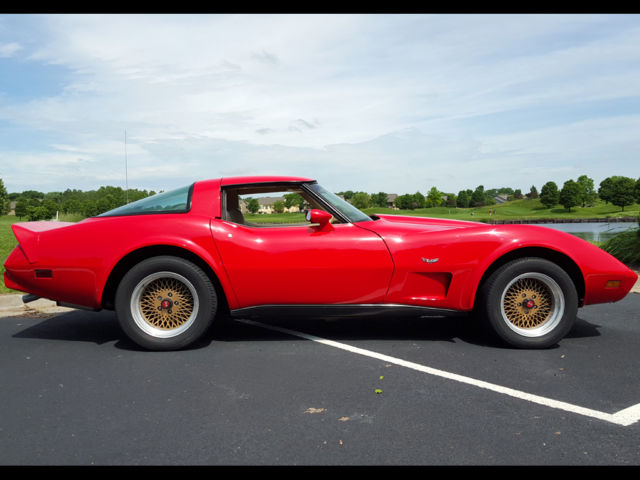 79 Chevy Corvette Red - Classic Chevrolet Corvette 1979 for sale