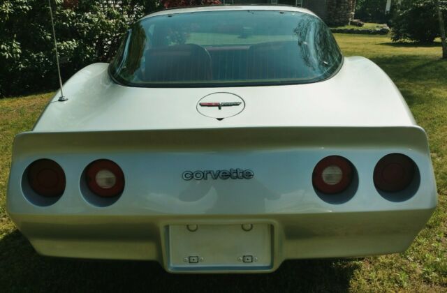 *81 Corvette 350, Beautiful and Clean* Automatic* - Classic Chevrolet ...