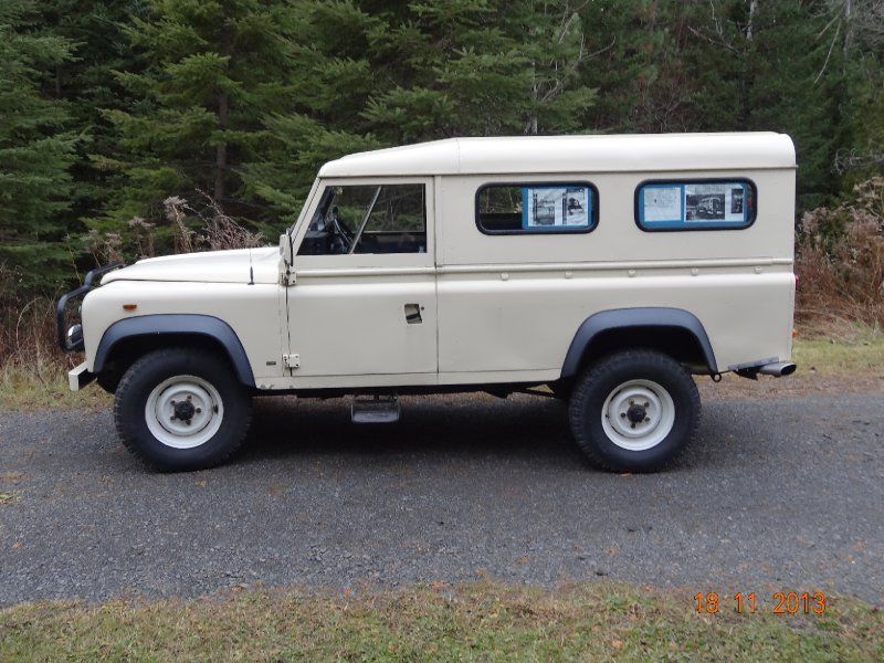 83 Rover SUV V8 Manual Leather - Classic Land Rover Defender 1983 for sale