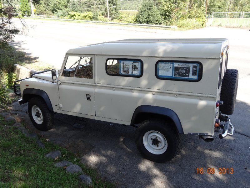 83 Rover SUV V8 Manual Leather - Classic Land Rover Defender 1983 for sale