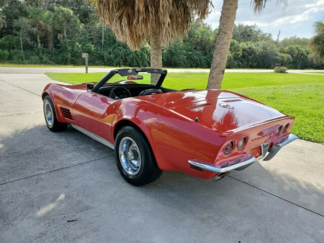 Chevrolet Corvette Stingray convertible - Classic Chevrolet Corvette ...