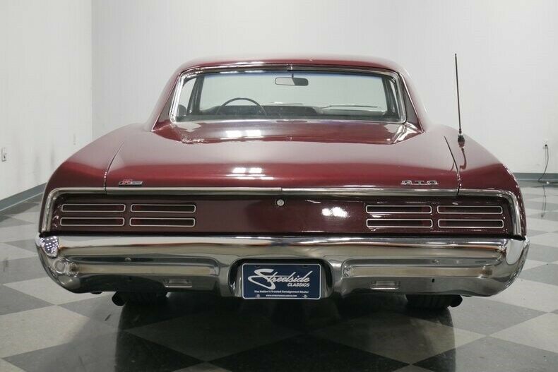 Classic vintage GTO original colors 400 V8 - Classic Pontiac GTO 1967 ...