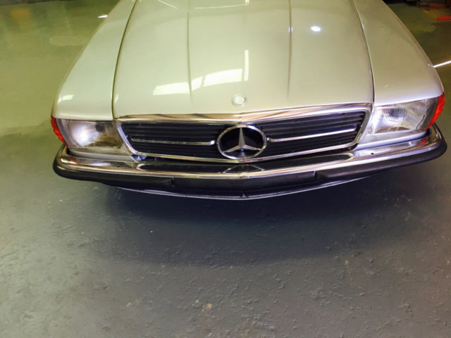 Mercedes 350SL completely restored - Classic Mercedes-Benz SL-Class ...