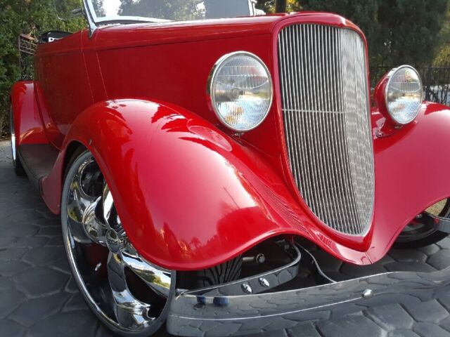 Red Hot Rod 34 Ford Cabriolet - Classic Ford Cabriolet 1934 for sale