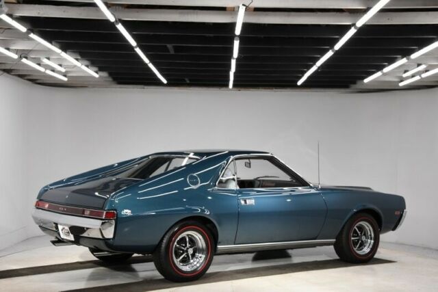 Striking factory colors, correct and exceptional! - Classic AMC AMX ...